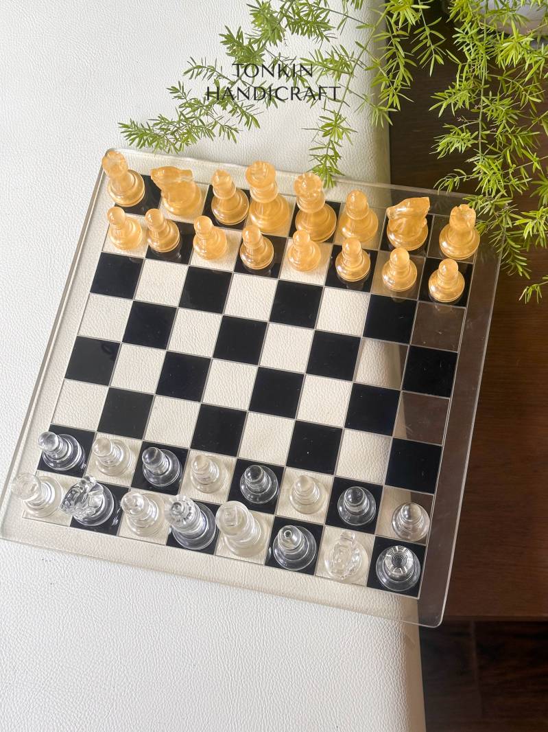 Yell Resin Chess Set — TONKIN HANDICRAFT
